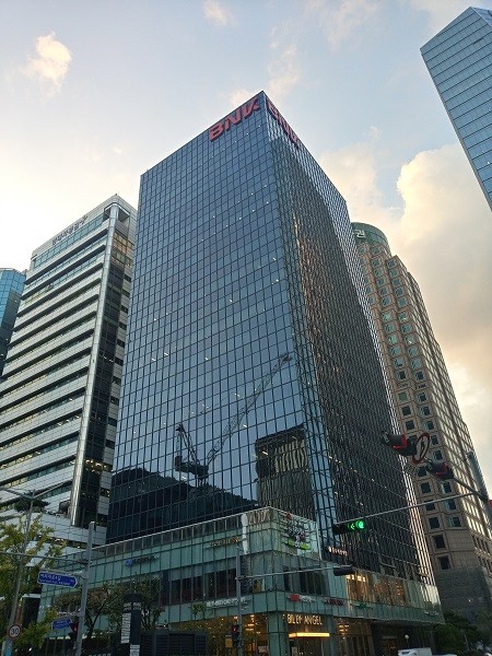 BNK금융, 3분기 순익 7700억원…"자산건전성 개선을 최우선 과제"